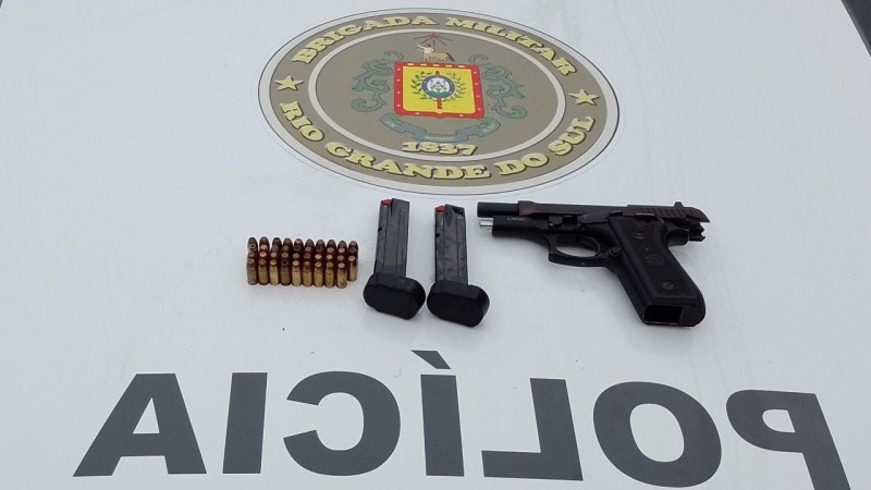BM prende dupla por tentativa de homicídio/porte ilegal de arma de fogo ... BM prende dupla por tentativa de homicídio/porte ilegal de arma de fogo ...